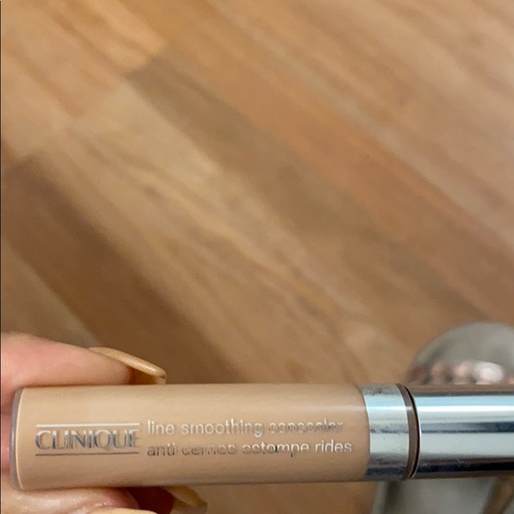 Clinique | Makeup | Clinique Concealer | Poshmark
